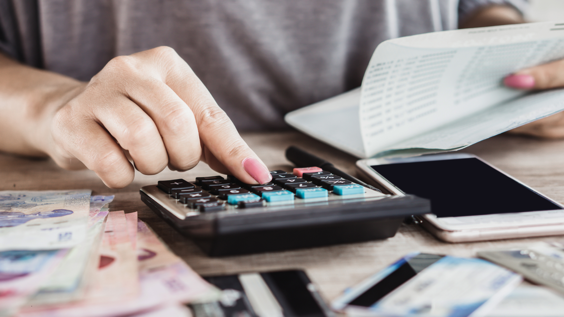 Financial Management and Money Challenges in Family Business - Family CEOs